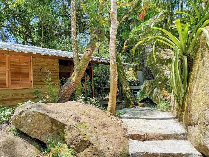 Casa Cláudia Cocaia: Aconchego Da Natureza! - Ilhabela