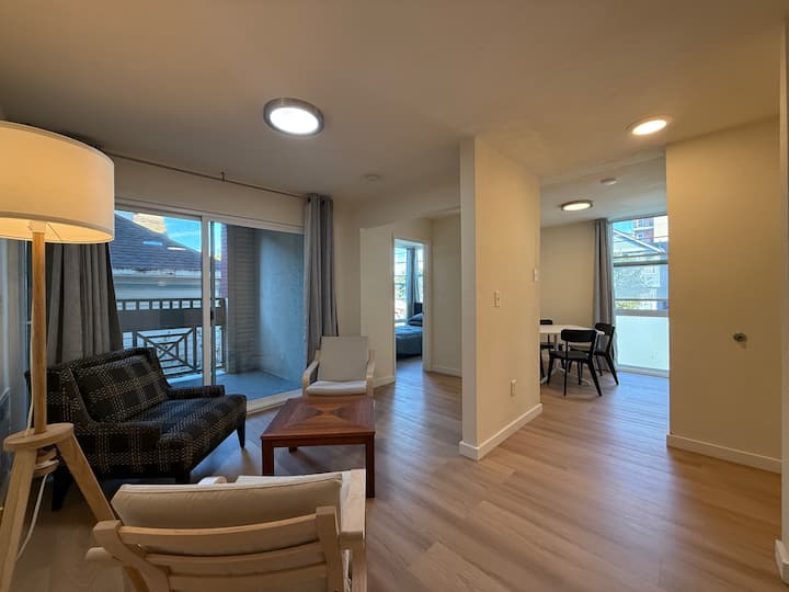 Budget-friendly Apartment In Downtown Berkeley - Berkeley, CA