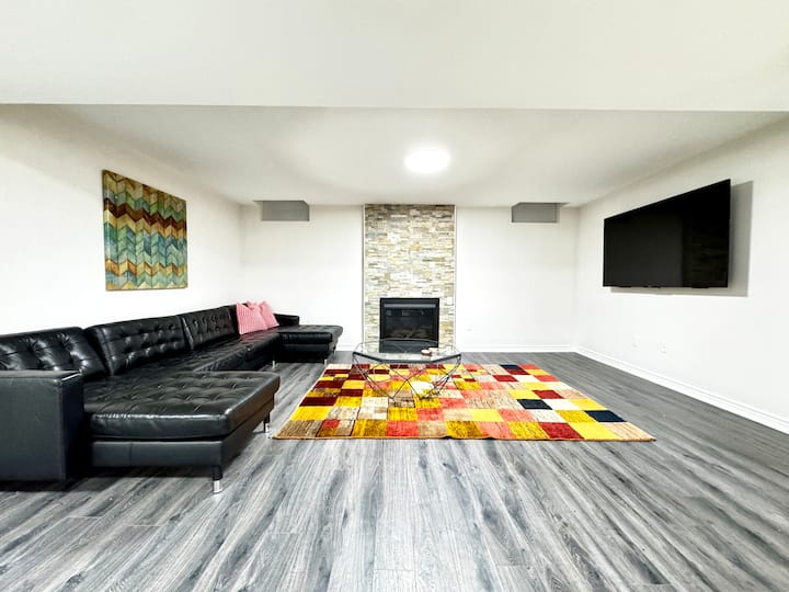 Newly-built Modern & Spacious Basement Suite - Vaughan
