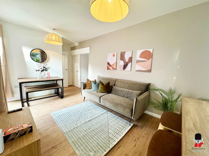 Kozyguru | Stockport | Bredbury 4br 1.5br 9 Guests - Glossop