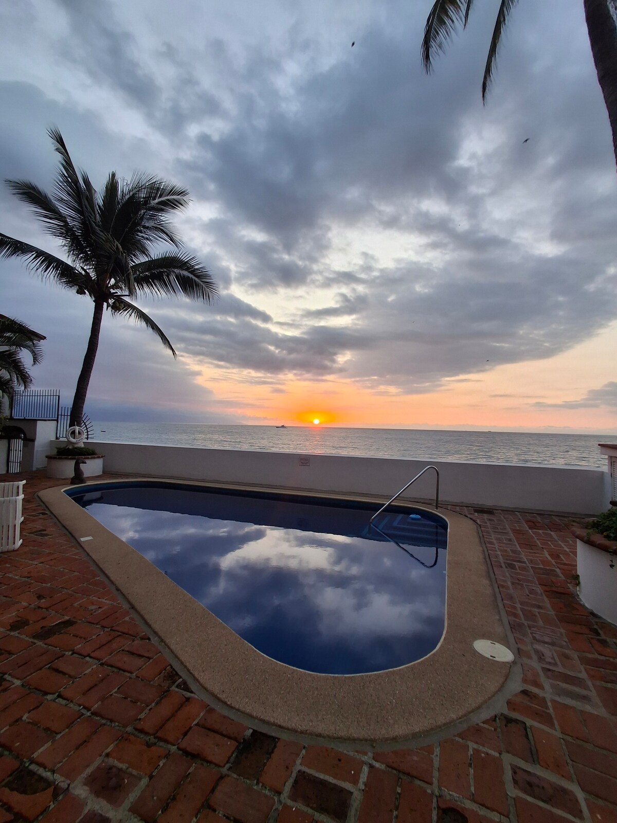 New Camarones Beach Condo - Apartments for Rent in Puerto Vallarta ...
