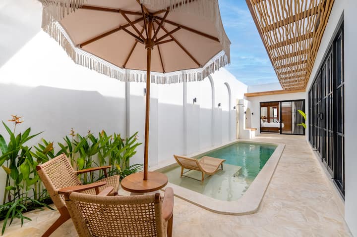 Quiet Ambient Enclosed 2br Near Seminyak - Sanur