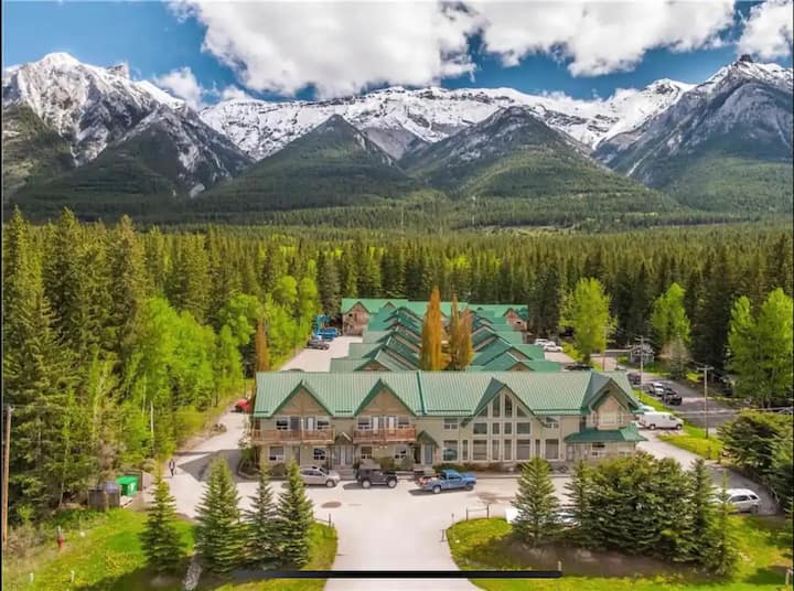 Spacious 2br Townhouse/mountain View/near Banff - Banff
