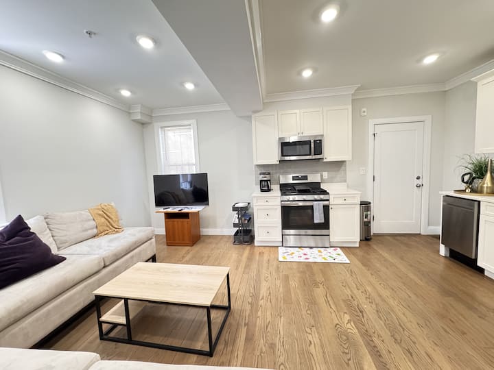 Furnished 2-bed - Near South Bay And Umass - Boston, MA