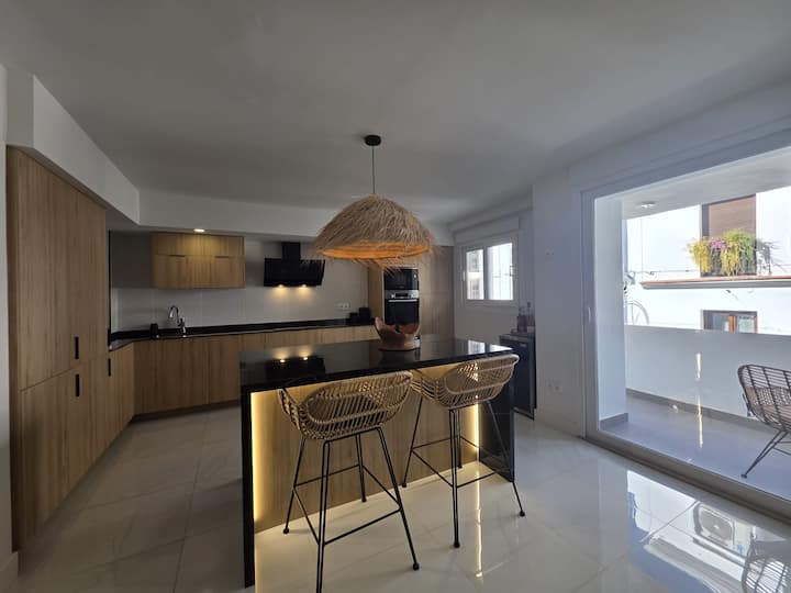 Where City Charm Meets Beach Serenity - Estepona