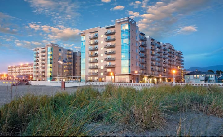 2 Bedroom Condo On The Beach! - Seaside, OR