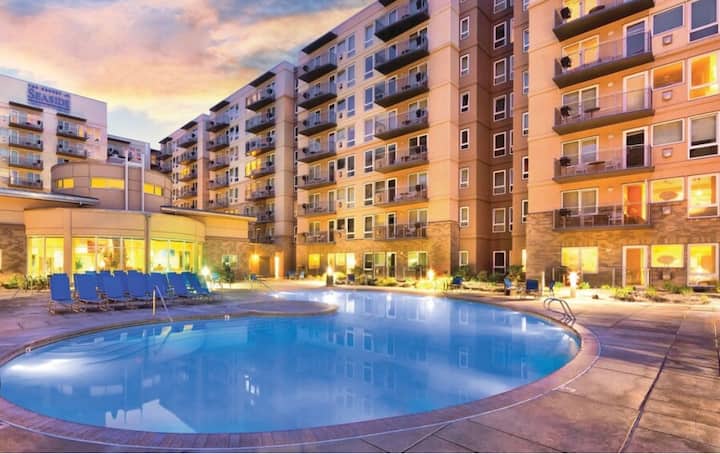 2 Bedroom Condo On The Beach! - Cannon Beach, OR