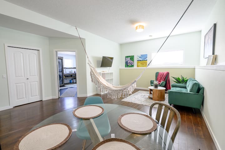 Unique 2br Lower Suite • Great Value - Grande Prairie