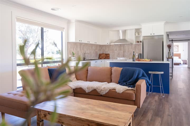 The Woodlands Farmstay - Shepparton