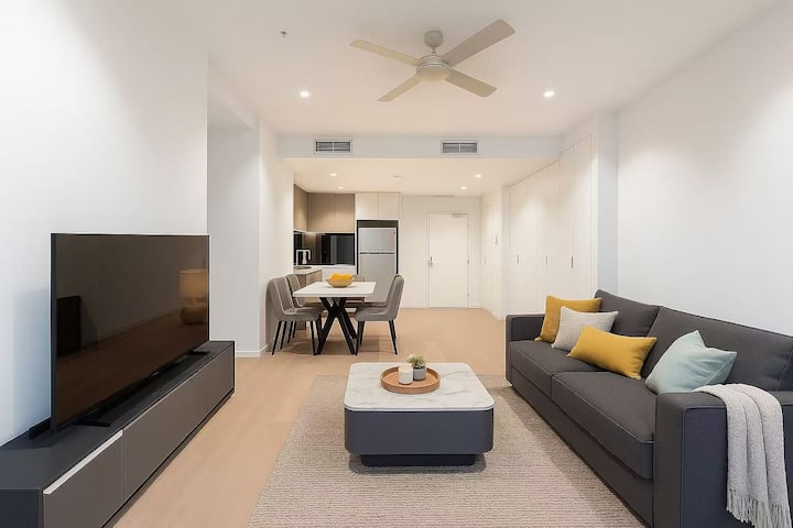 Sky Harbour Outlook – Lv 29 City & River View - Brisbane