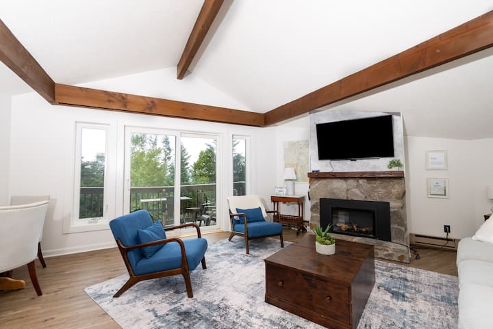 Bromley Village Slopeside Getaway - Bromley Mountain, VT