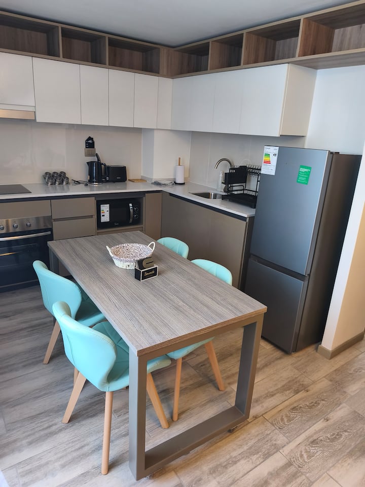 Depto. 2d Con Estilo. Al Lado Parque Almagro/metro - Santiago