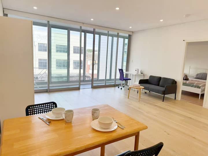 悉尼优质一居室，位置优越，交通便利，近悉尼大学和市中心 - Sydney