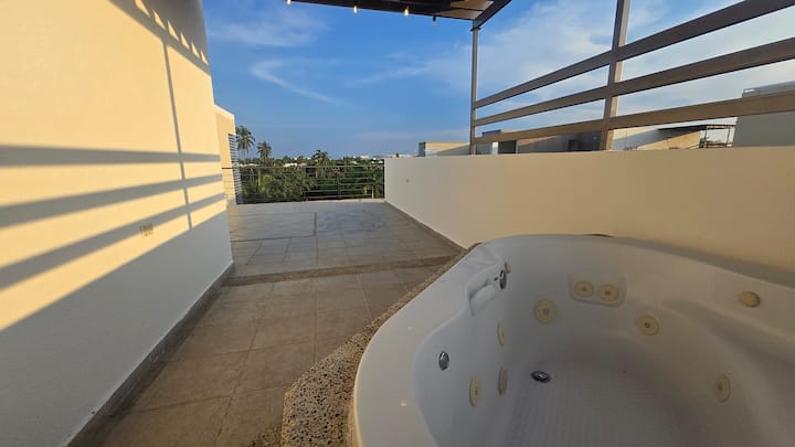 Hermoso Ph Rooftop Privado Y Jacuzzi - Acapulco