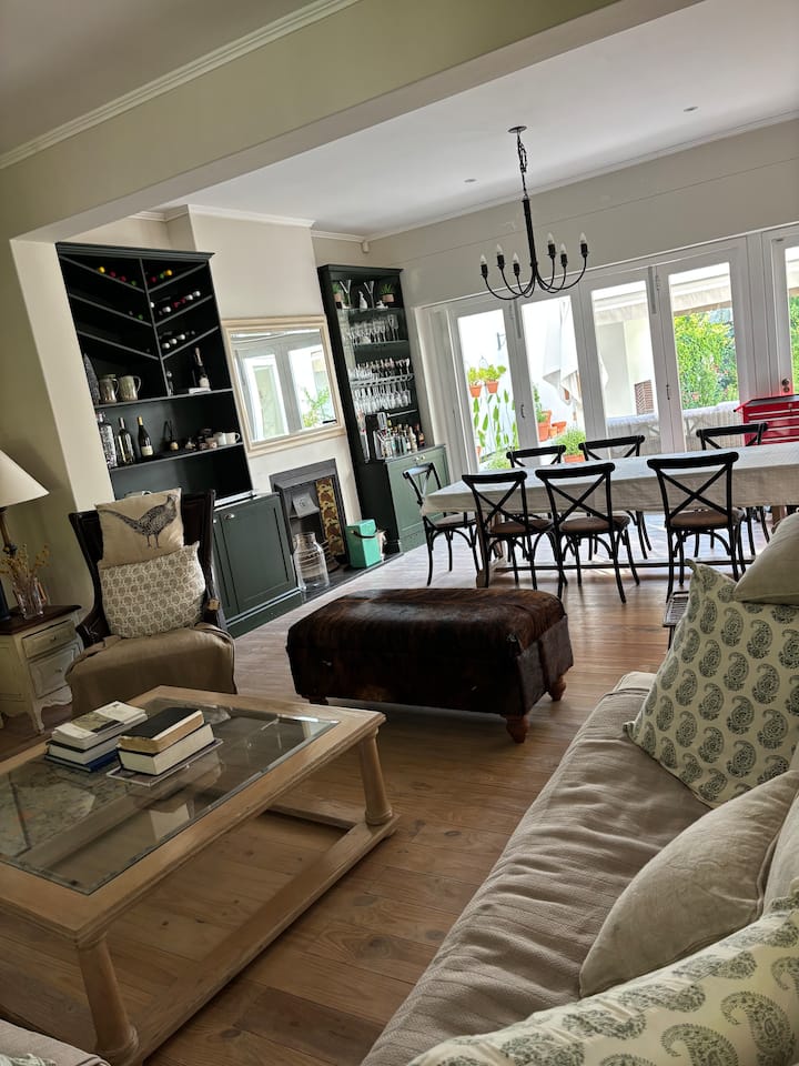 2 Min Walk To Newlands Cricket Stadium - Kapstadt