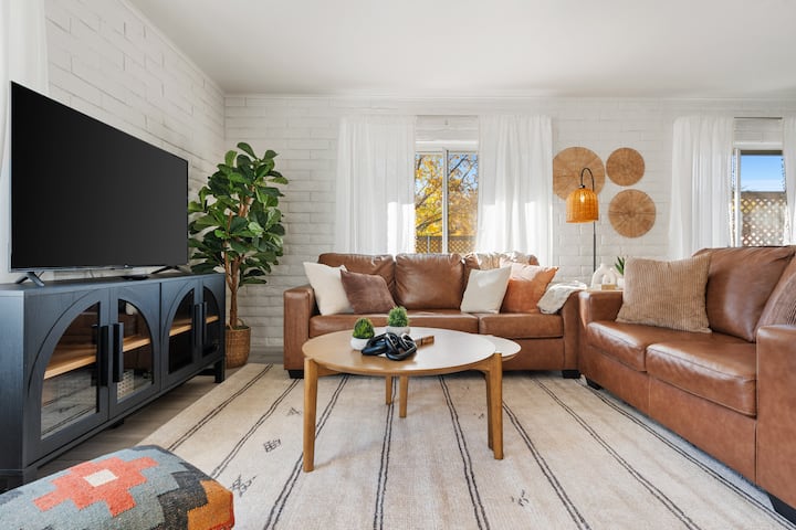 Uptown Retreat W/ Hot Tub & Fire Pit! - Sedona, AZ