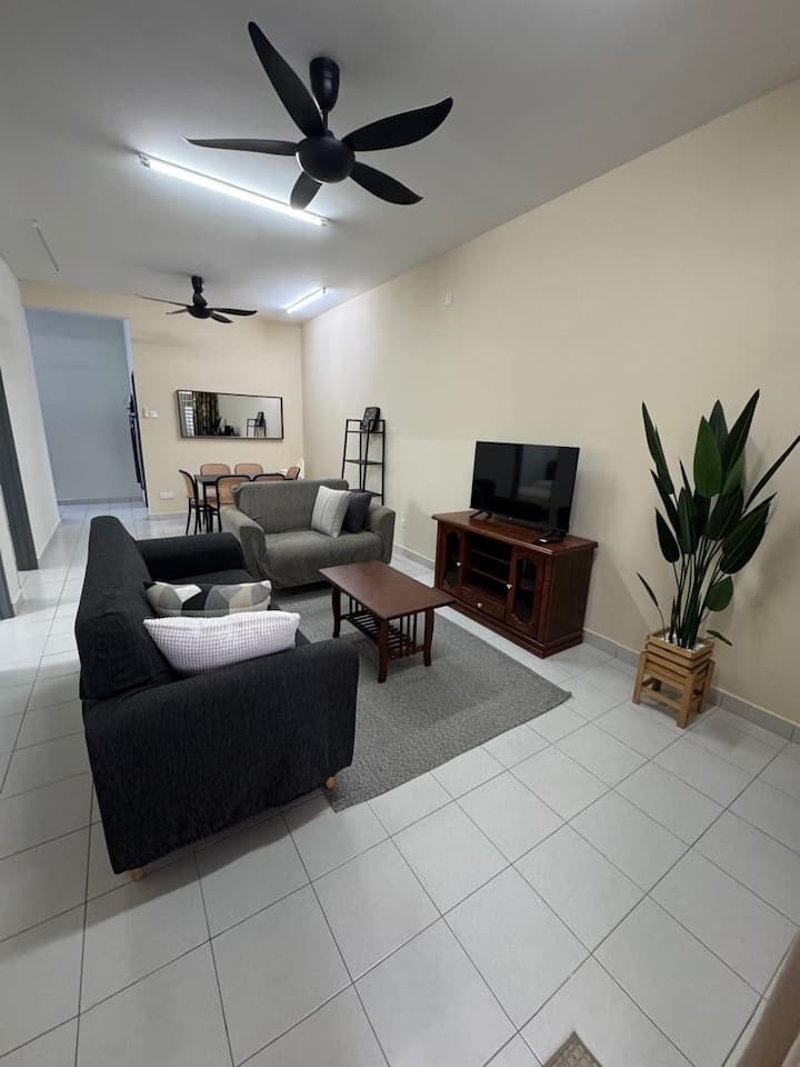 Danz Houz Homestay Kota Tinggi (Rumah 3) - Kota Tinggi