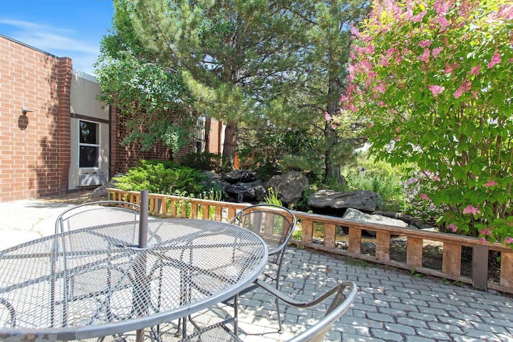 Butte Mt – King Suites Near Casinos, W/pool&lounge - Butte, MT