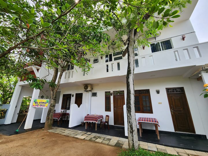 Okinrose Deluxe Villa - Mirissa