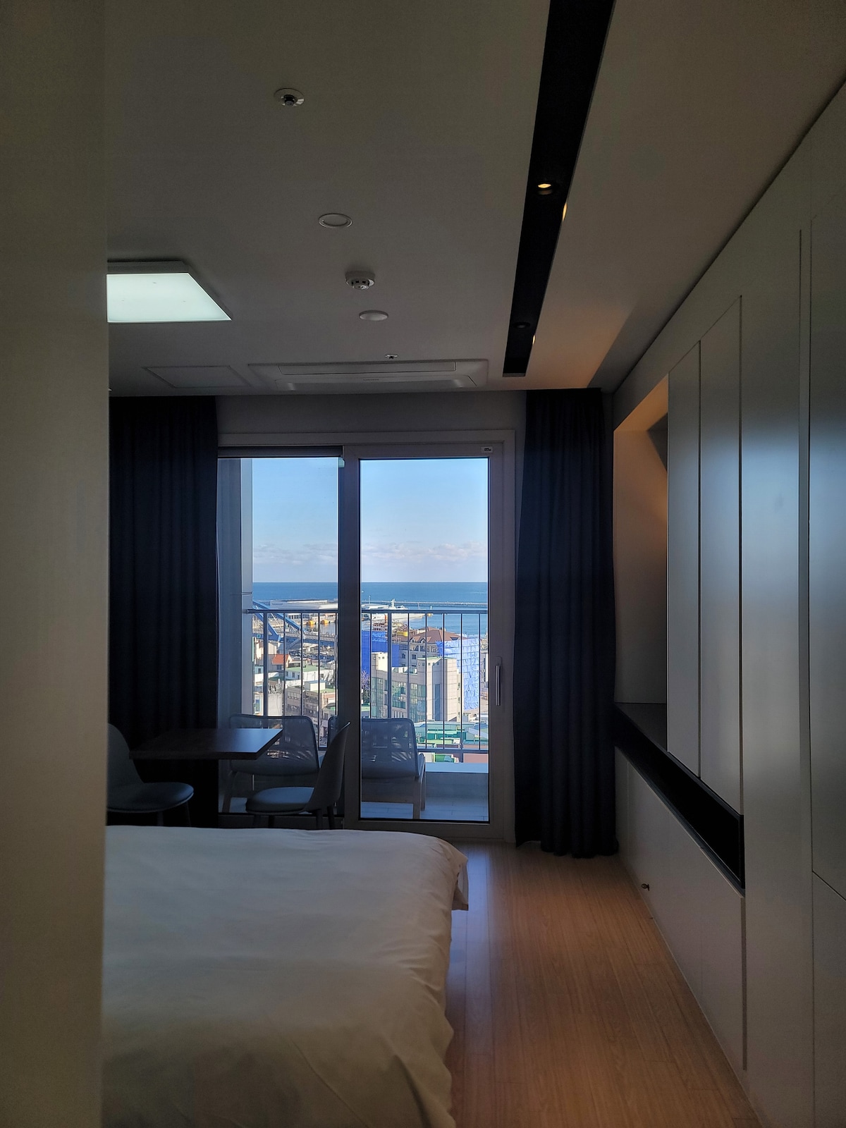 [Livnoa_Orien] Full of sea waves｜Under warm lighting｜#RomanticStay #OTT ...