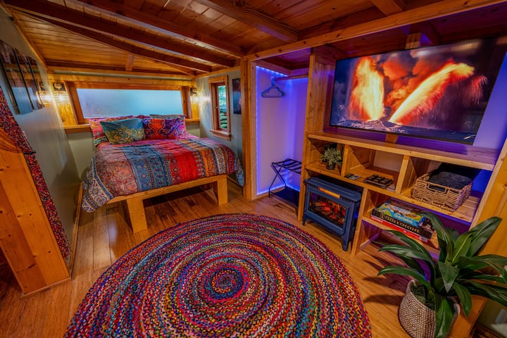 Enchanted Love Nest Located In Volcano Village. - Volcano