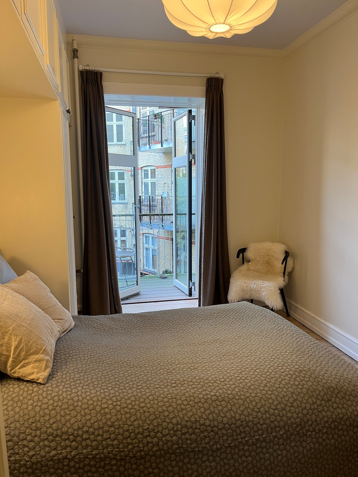 Cozy Copenhagen Apartment with Balcony - Flats for Rent in Copenhagen ...
