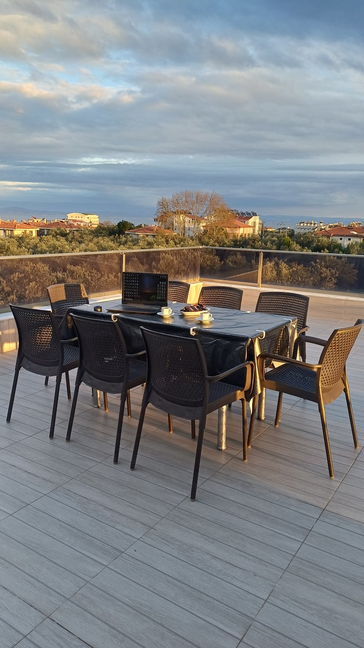 Denize 550m Kazdağları Manzaralı 14 Kişilik Villa - Altinoluk