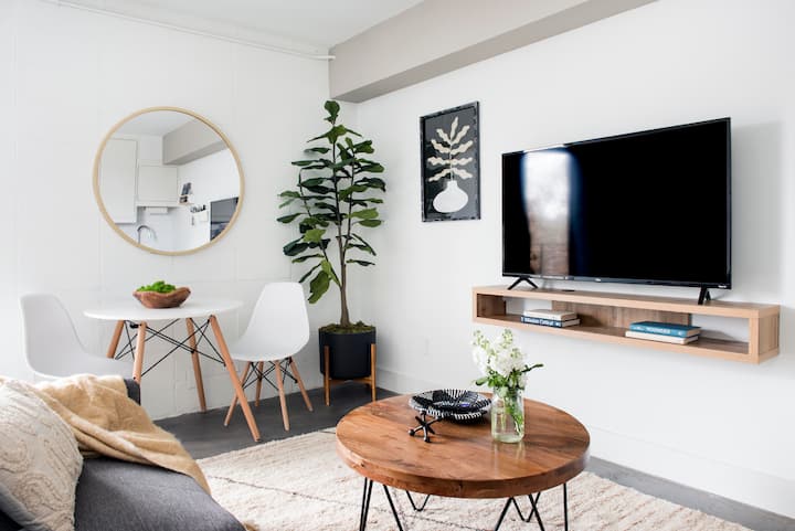 * New * - The Marigold: Private Balcony | Walkable - Atlanta, GA