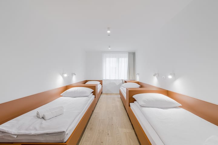 Prenočišča Autur -Quadruple Room W/shared Bathroom - Tolmin