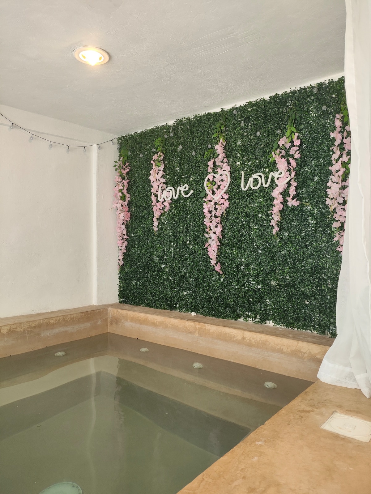 Los Cocos: Terrazas+Jacuzzi+4 Cuartos+4 Baños+8per - Casas en renta en ...