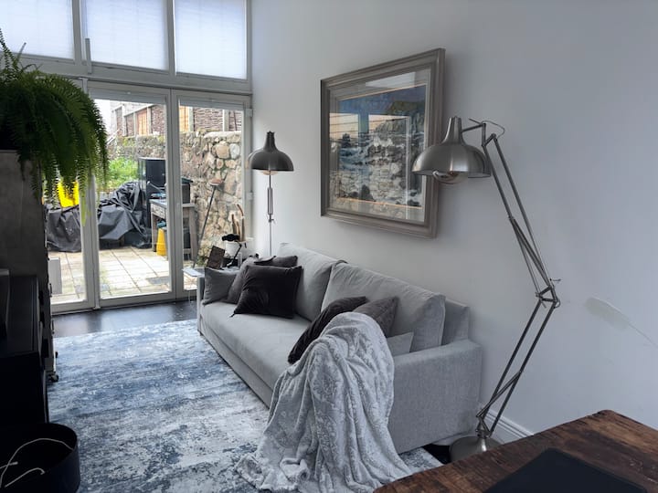 Wonderful Blackrock Townhouse - Unique - Sleeps 4 - Dún Laoghaire
