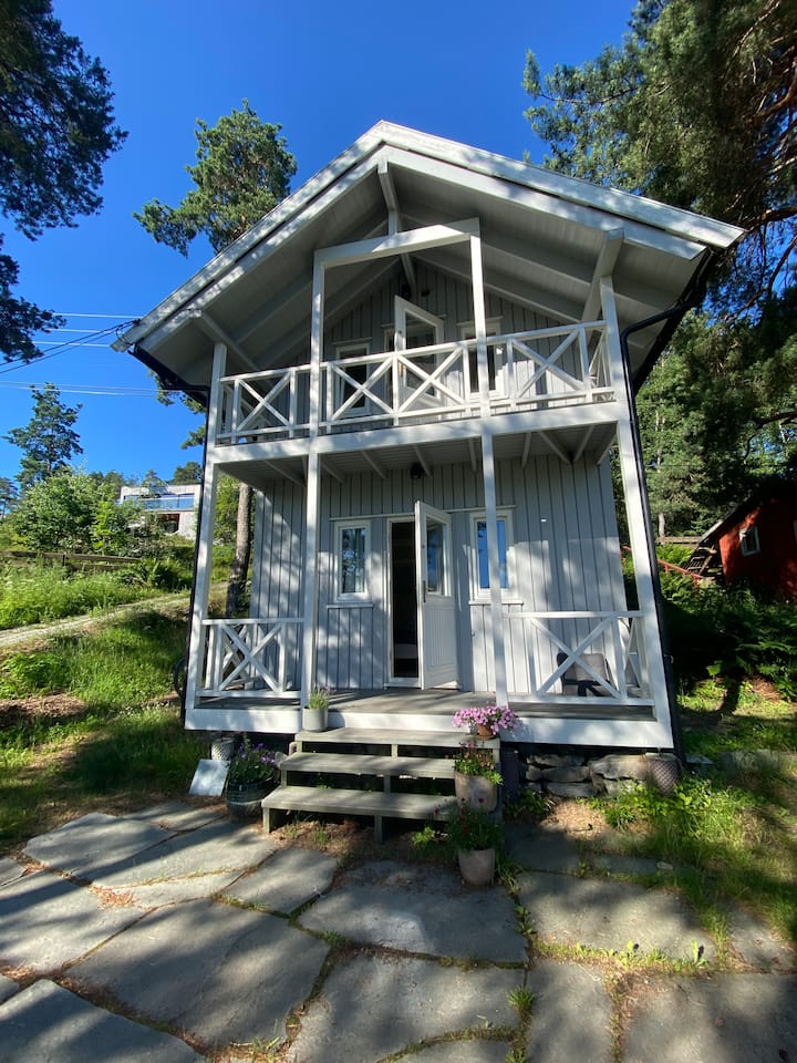 Top Floor Apartmet In A Cozy Sea Front House - Norvegia