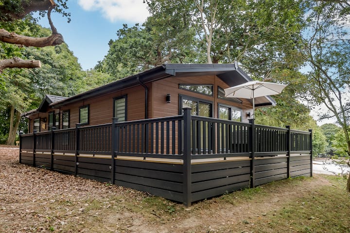 Hawthorn Lodge - Sleeps 4 - Ipswich, UK