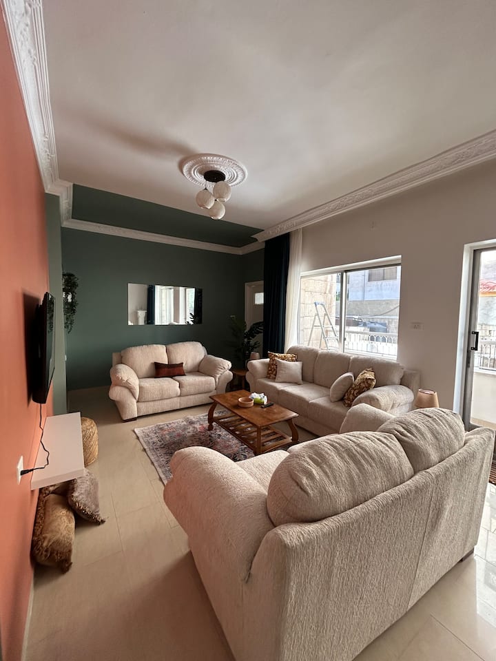 The Guest Room - Amman