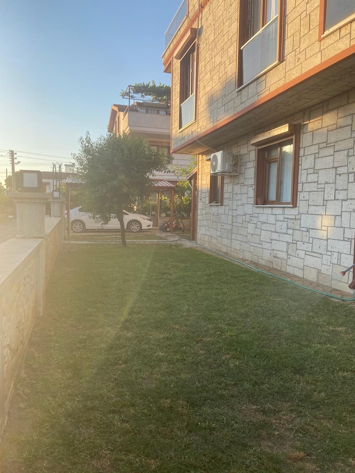 Bahçede Keyifli Akşamlar Sizi Bekliyor - Bademli