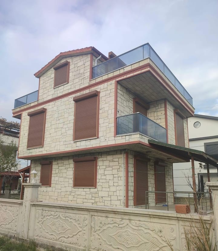 Bahçede Keyifli Akşamlar Sizi Bekliyor - Dikili