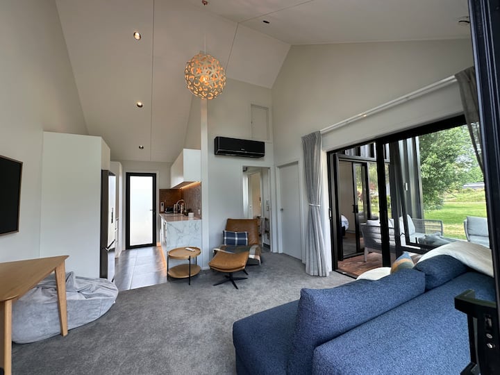 Modern Luxury Guest House - 와나카