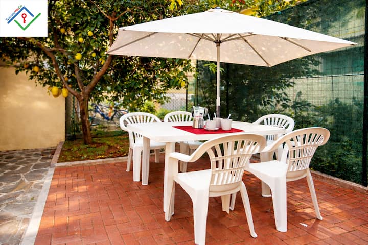 Nicla: 8 Guests, 3 Bedrooms, 2 Bathrooms, Parking - Pise