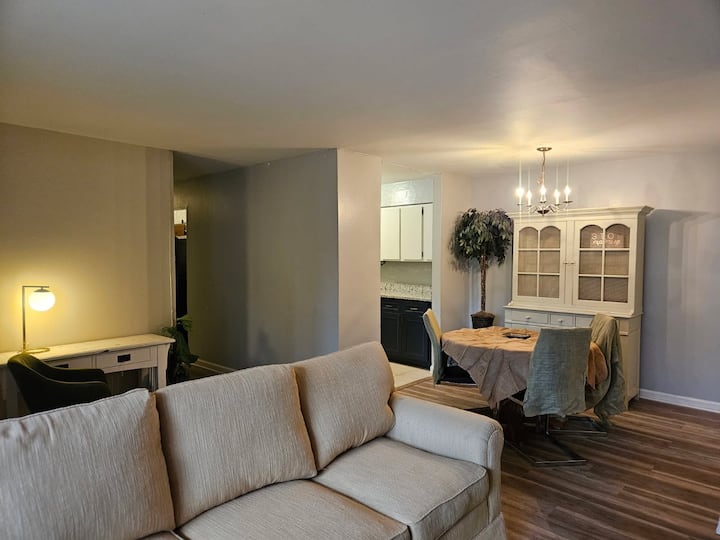 Close To Meredith, Vet School & Centennial Campus! - Raleigh, NC