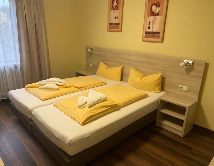 Doppelzimmer Im M&m Hotel - Seevetal - Seevetal