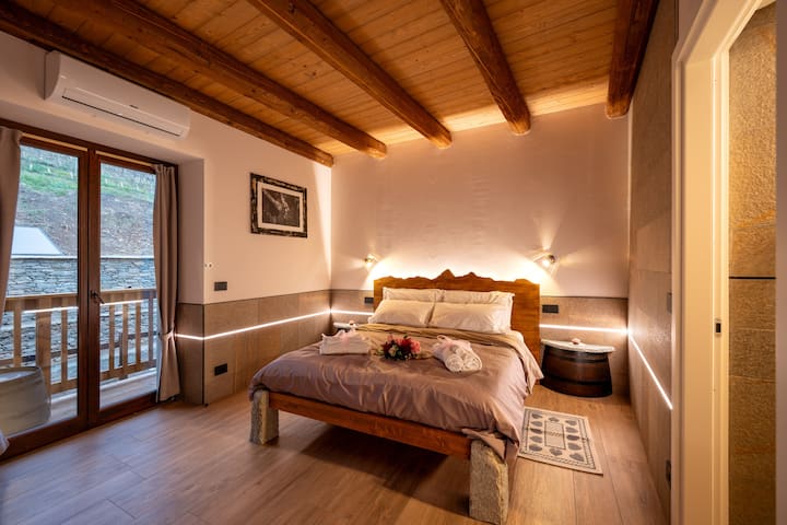 Relax Con Idromassaggio In Collina - Piscina