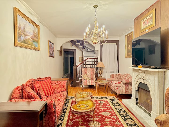 Downtown Harrisburg Victorian | Walkable & Central - Harrisburg, PA