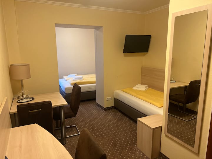 Dreibettzimmer Im M&m Hotel - Seevetal - Seevetal