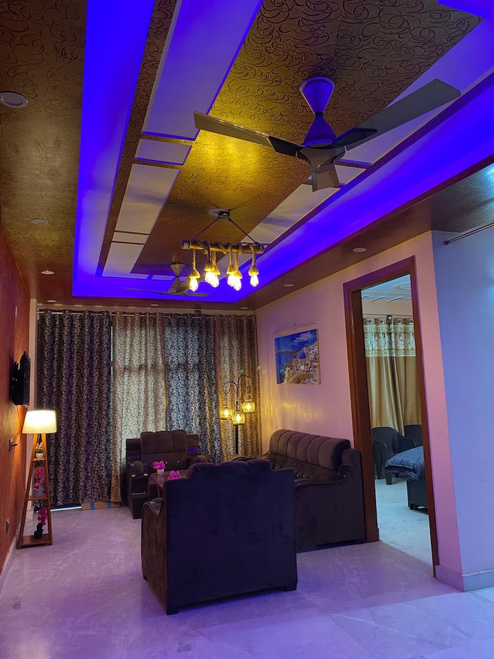 2bhk Luxury Flat In Dwarka - Delhi