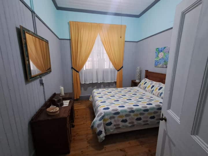 Bright Coastal Room 2 At Sea Lions Den - Scottburgh