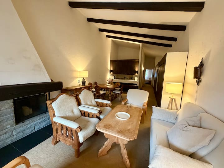 Panoramic Penthouse | Pool • Sauna • Parking - Laax