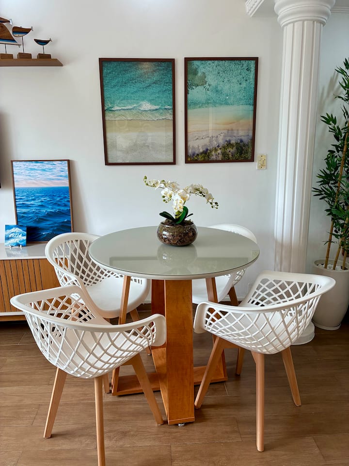 Vista Mar No Embaré | Apto Charmoso Frente Praia - Santos