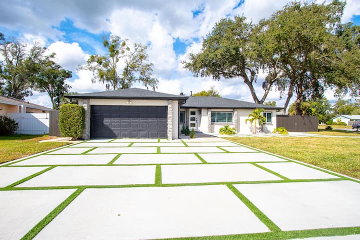 The Longwood Escape • Orlando Access - Lake Mary, FL