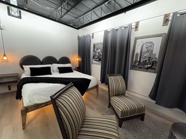 The Keon Hotel, Rm #4 (King Bed) - Ottawa