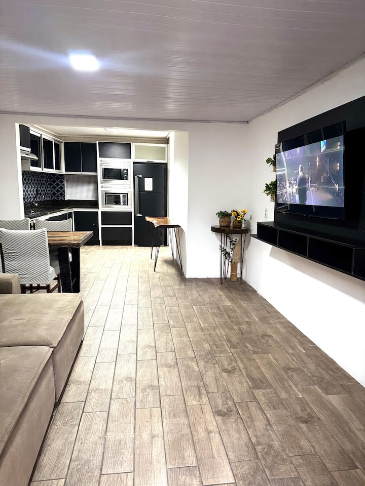 Casa Completa Pra Você Desfrutar Com Sua Família. - Balneario Camboriú